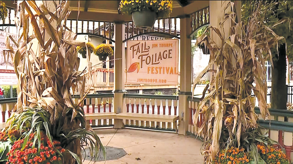 Celebrate Fall Foliage Season in Jim Thorpe | The Current